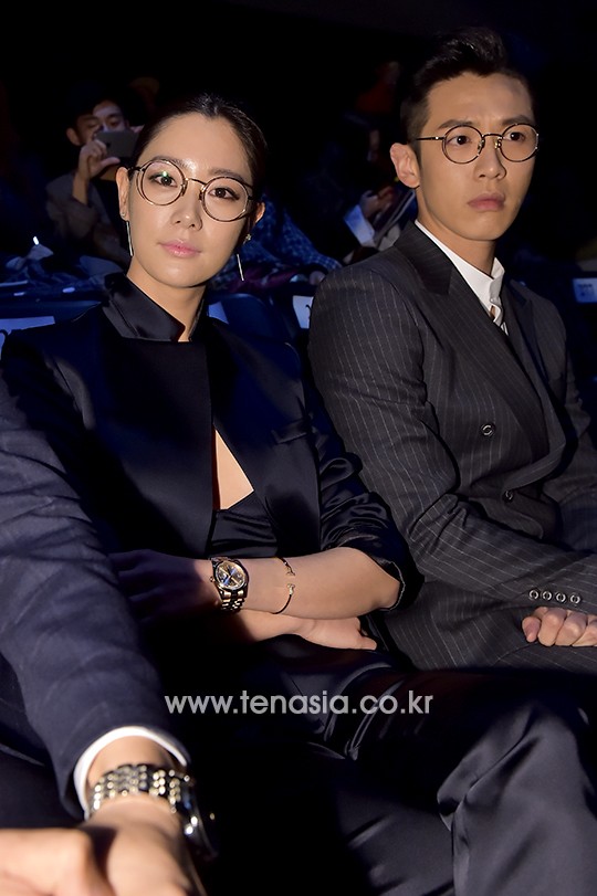 TEN PHOTO 클라라 가진동 같이 왔어요2016 FW 헤라 서울 패션위크 | 텐아시아