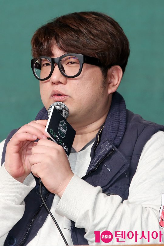 고등래퍼 PD MC그리·NCT 마크 참가 실력이 기준 | 텐아시아