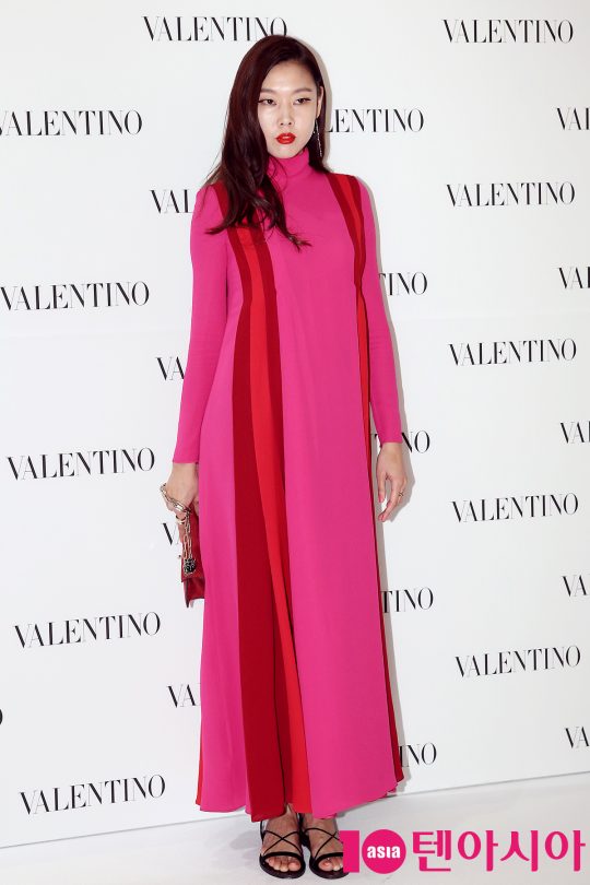 TEN PHOTO 한혜진 치명적 유혹 | 텐아시아