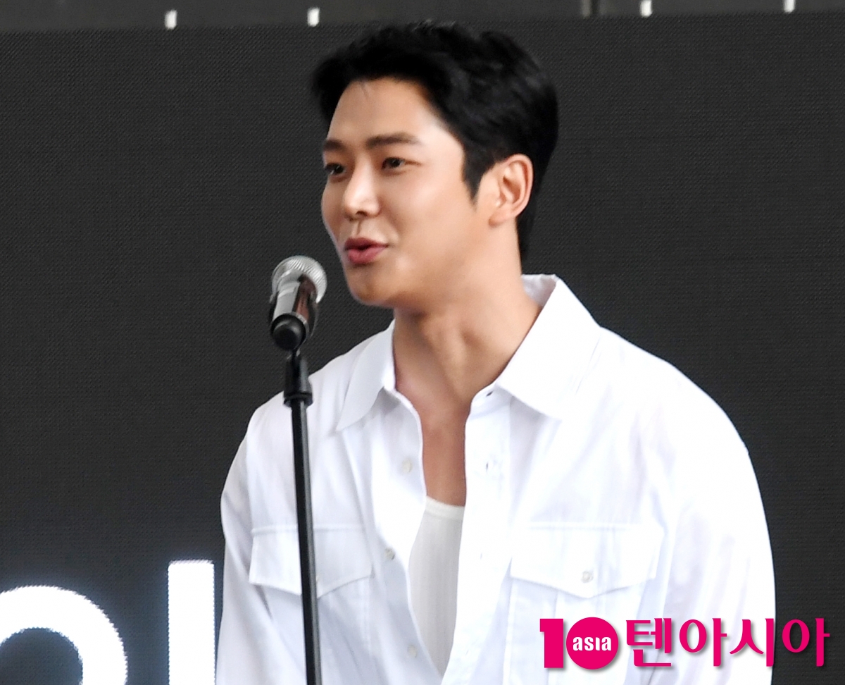 BIFF 로운 오늘도 잘생김이 넘쳐 흘러TEN포토 | 텐아시아